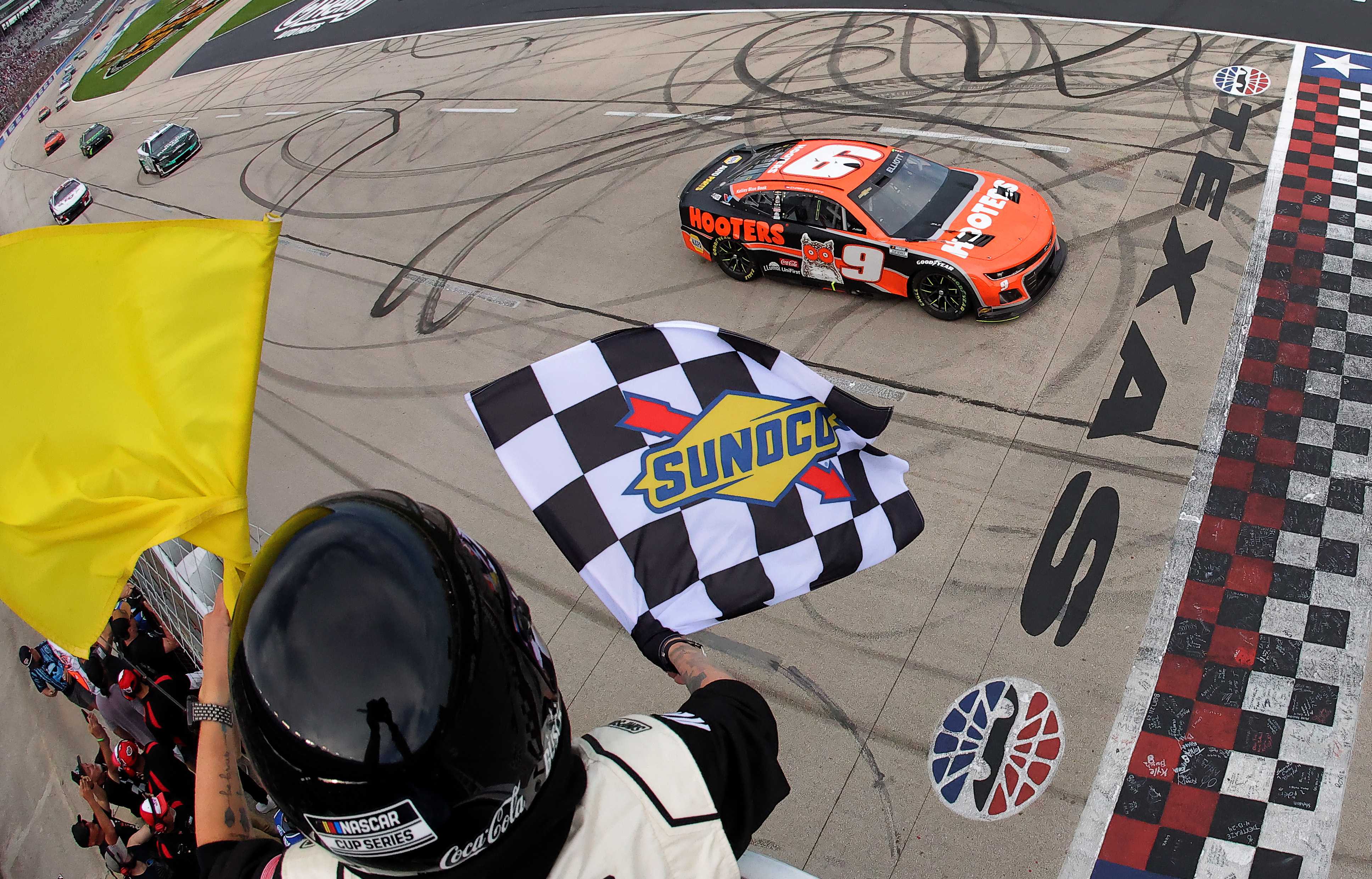 Hooters unable to meet obligations; NASCAR sponsorship ends - Racing News