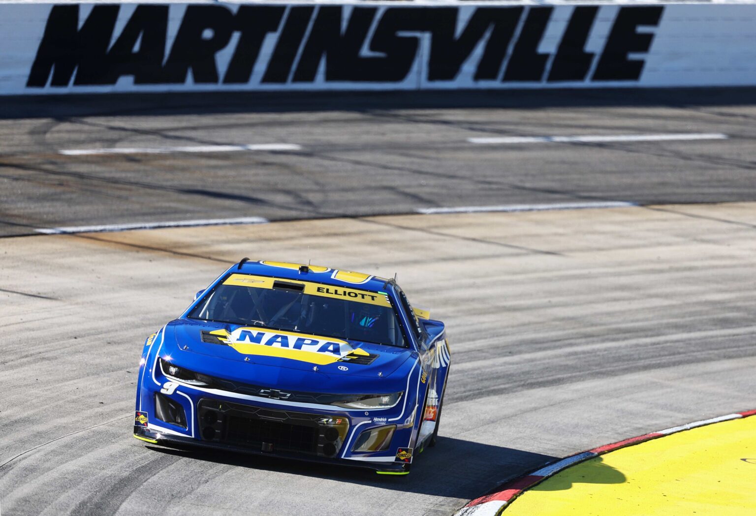 NASCAR starting grid and TV schedule for Martinsville Speedway - Racing ...