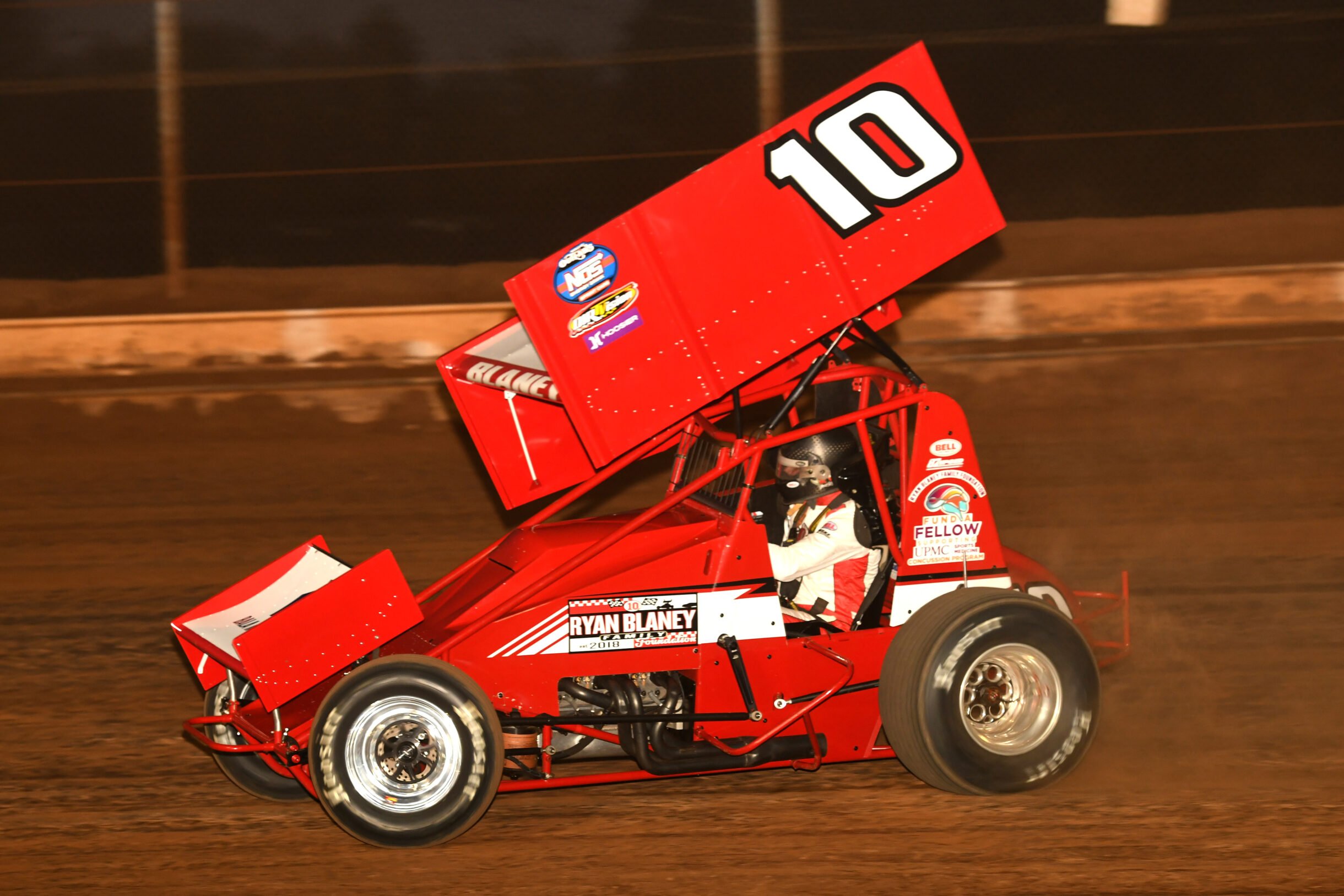 Dale Blaney sets record for oldest World of Outlaws winner (Video ...