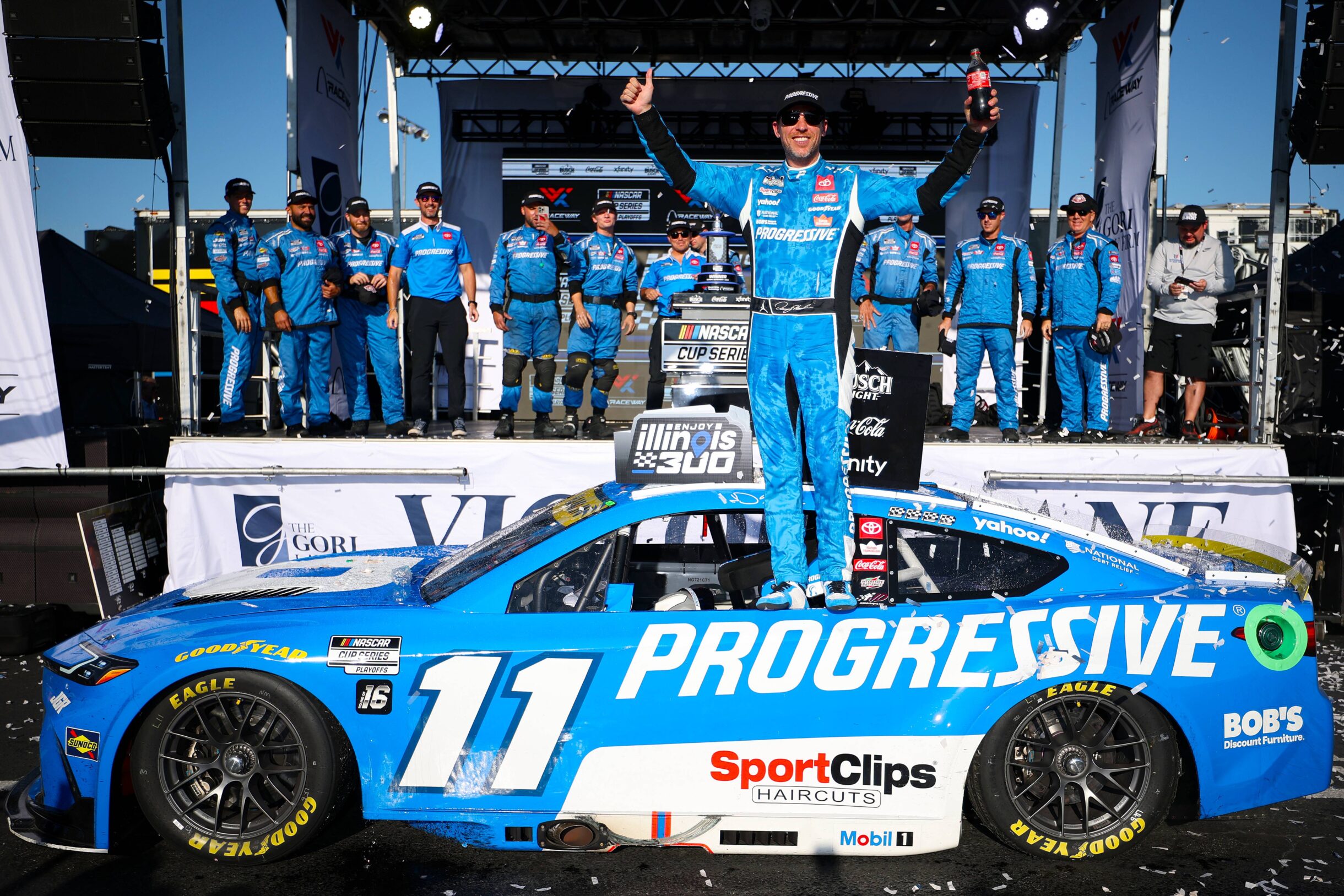 Denny Hamlin agitates NASCAR fans in St. Louis (Video) - BVM Sports