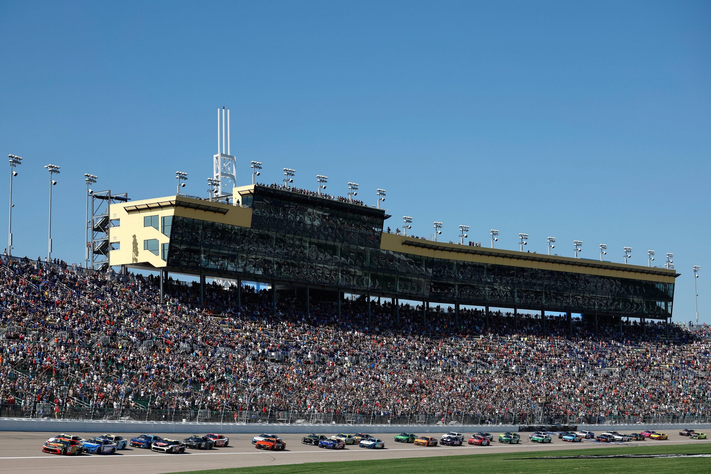 NASCAR delivers message to teams regarding inspection - Racing News